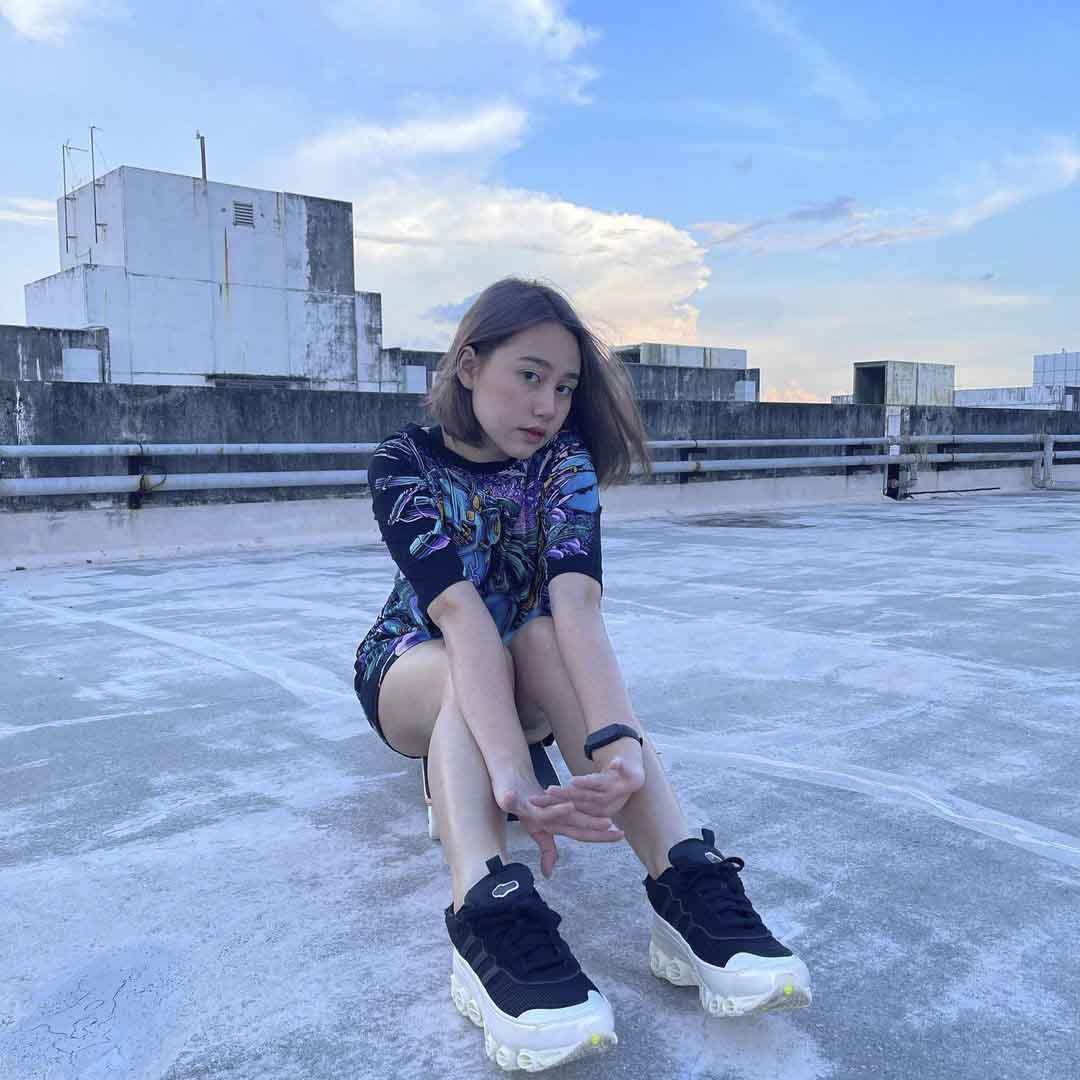 เปิดวาร์ป น้องไข่เน่า หรือ น้องตะวัน ดาวดัง Onlyfans ที่จะอยู่ในความทรง