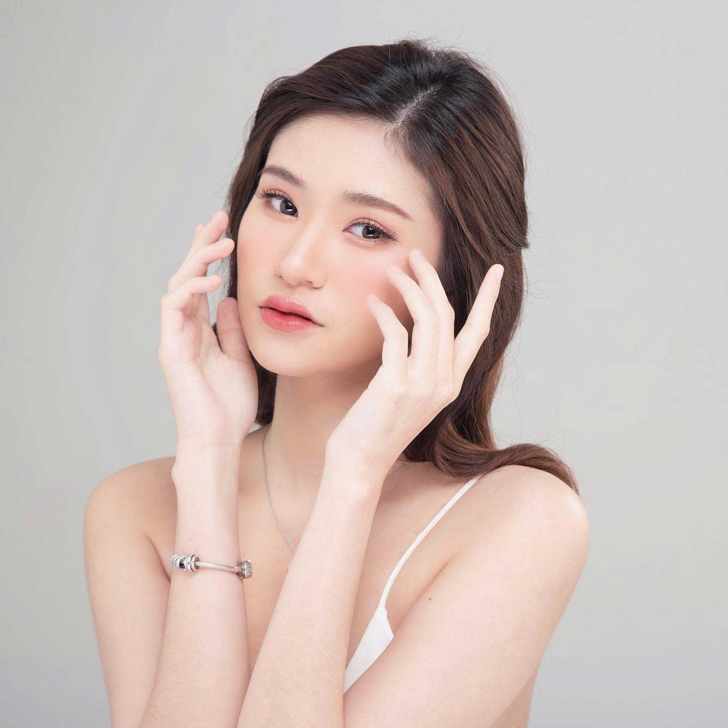 เปิดวาร์ป น้องมุกหมวย Parncheewa สาวหมวยOnlyfans ร้อนแรง แซ่บ