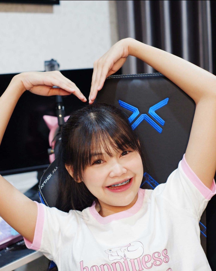 เปิดวาร์ป น้องจ๊ะจ๋า Sirikarn เน็ตไอดอลสาวสวย น่ารักหวาน สายเกมส์เมอร์