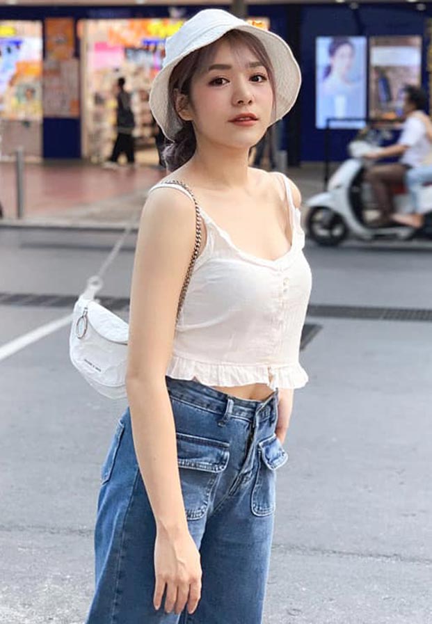 เปิดวาร์ป น้องปอปิ่น สาวน่ารัก พริตตี้ Por Pin เซ็กซี่ ผิวขาวออร่า